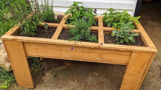 The Major Workshop is Taking Orders for Raised Cedar Boxes – Polk ...